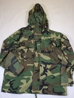 U.S. Army | Jackets & Coats | E Vintage 9s Us Army Ecwcs Gore Tex Rain ...